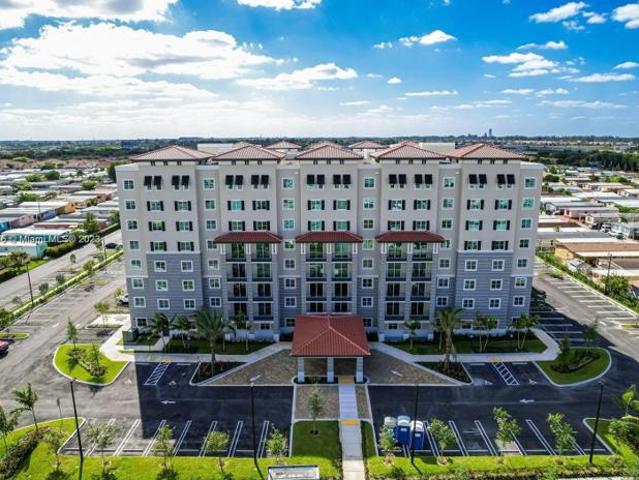 400 112th Ave NW #110, Sweetwater, FL 33172