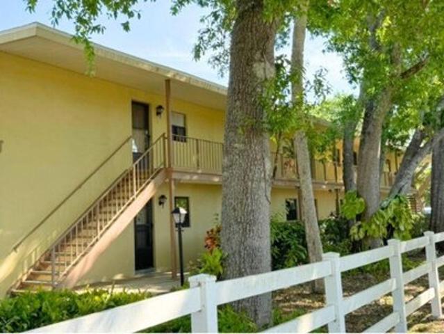 400 18th St Apt N5, Vero Beach, FL 32960