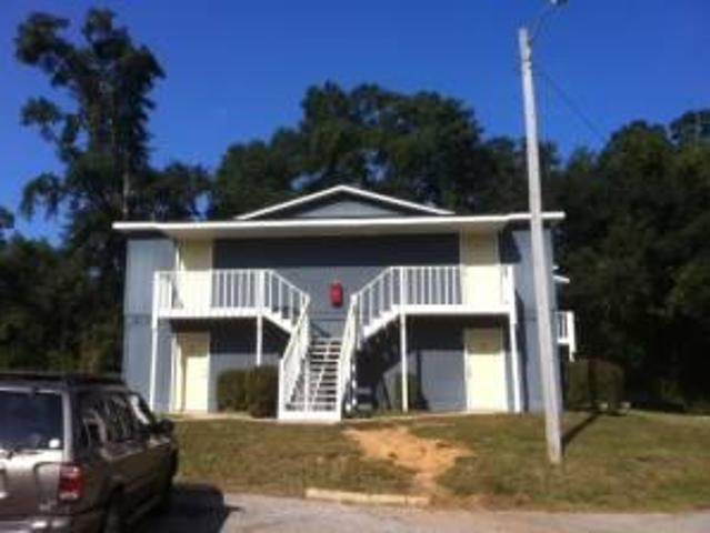 $400 / 1br WINGATE APARTMENTS 207 N HILLCREST ROAD