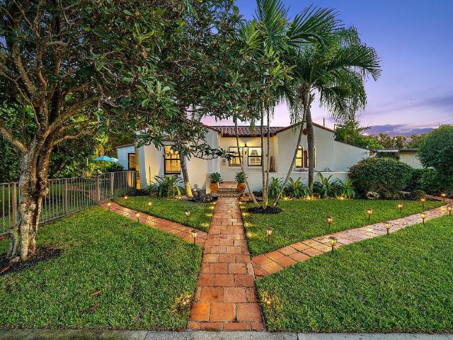 400 33rd St, West Palm Beach, FL 33407 | MLS #R11143