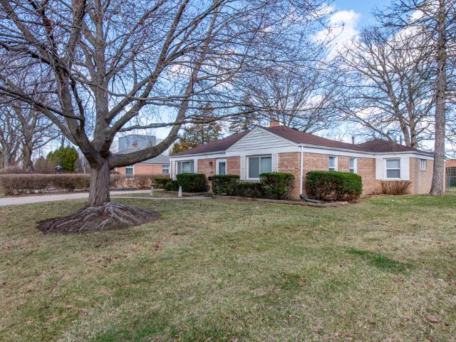 400 7th Ave, Libertyville, IL 60048 | MLS #12594 | Compass