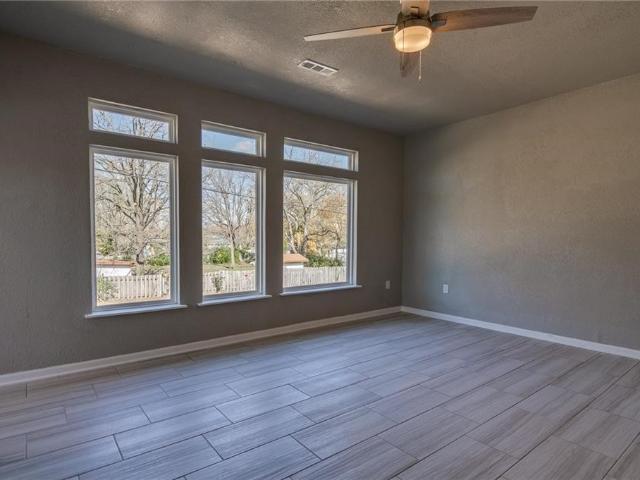 400 402 Hemlock Street