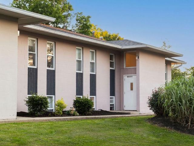400 402 S Henderson St 2 Bedroom Apartment for Rent at 400 S Henderson St, Bloomington, IN 47401 Elm Heights