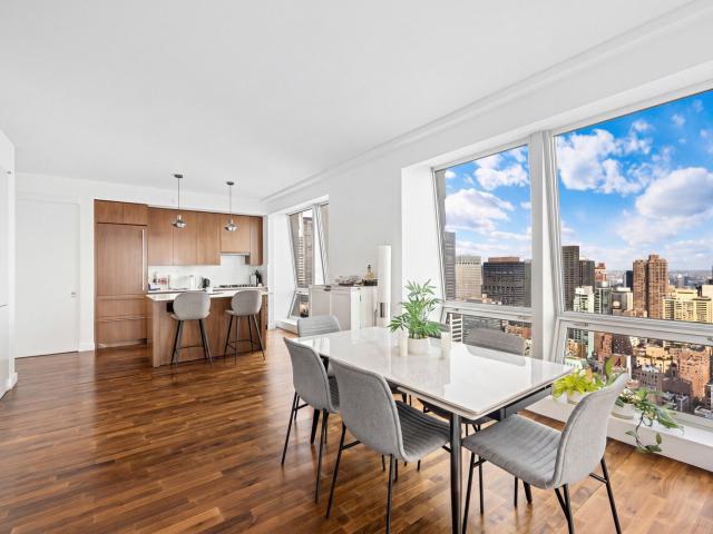 400 5TH Avenue 46AB
