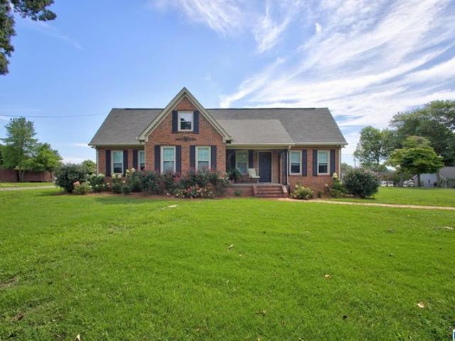 400 5th St N, Clanton, AL 35045
