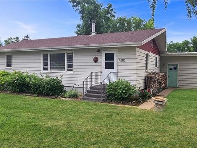 400 Cottage Ave, Hendricks, MN 56136