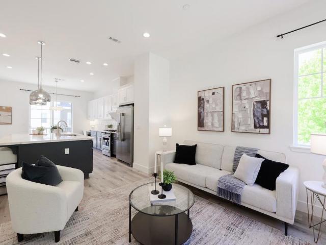 400 Cove Lane