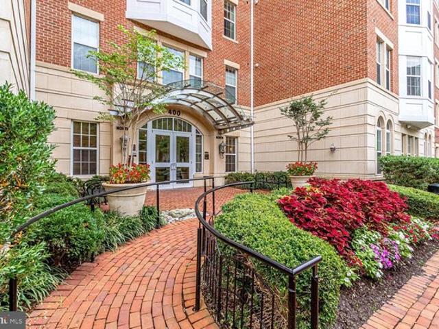 400 Cameron Station Blvd Apt 117, Alexandria, VA 22304