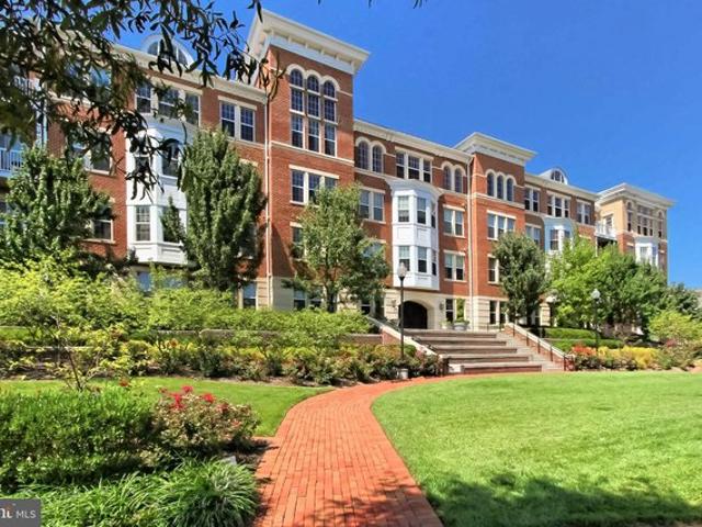 400 Cameron Station Blvd Apt 332, Alexandria, VA 22304