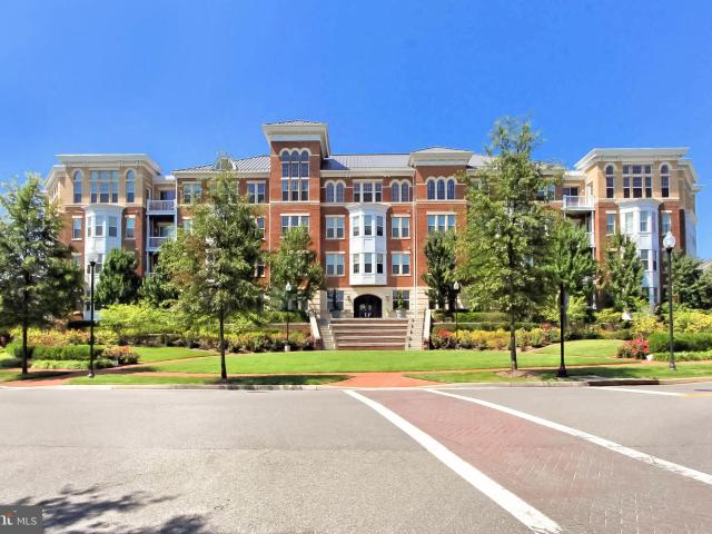 400 Cameron Station Blvd, Unit 113, Alexandria, VA 22304 | Compass