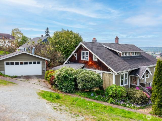 400 Cedar Ave S, Renton, WA 98057 | MLS #2517 | Compass