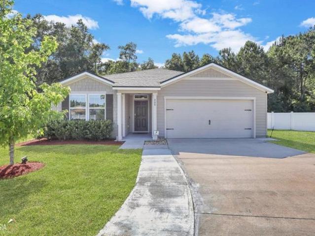 400 Cedar Breeze Dr, Kingsland, GA 31548