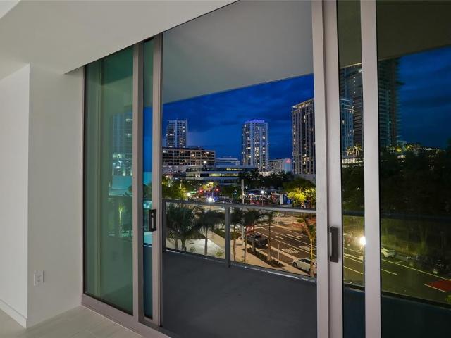 400 Central Ave, Unit 303, St. Petersburg, FL 33701 | MLS #TB8487