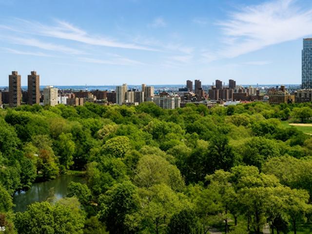 400 Central Park West, New York, NY