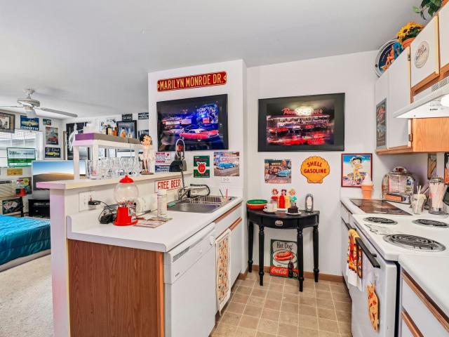400 Cunat Boulevard # 1G