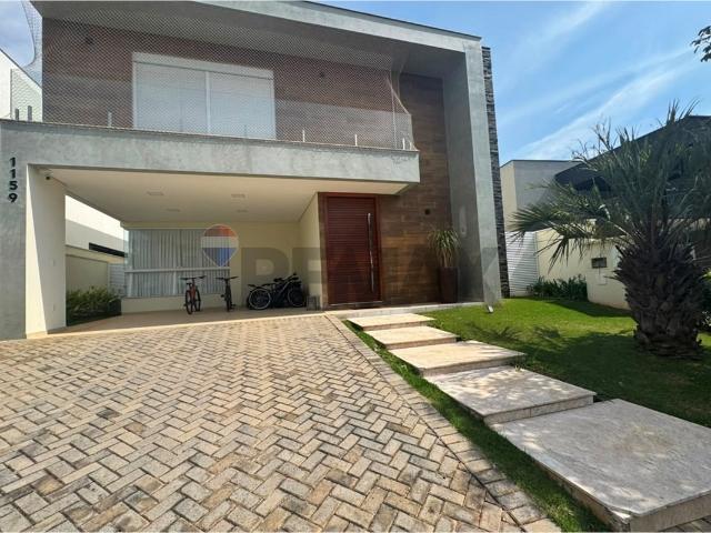 400 Área Útil Casa Alugar, 5 Dormitórios localizado em Alameda Alemanha, 290, Alphaville Esplanada, Votorantim, São Paulo, 18118027 | Brasil
