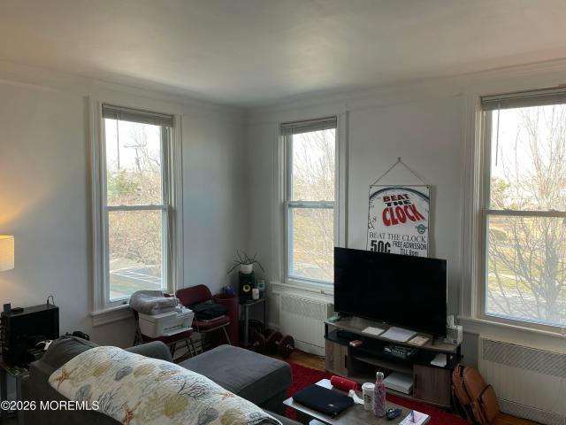 400 Asbury Avenue Unit 4