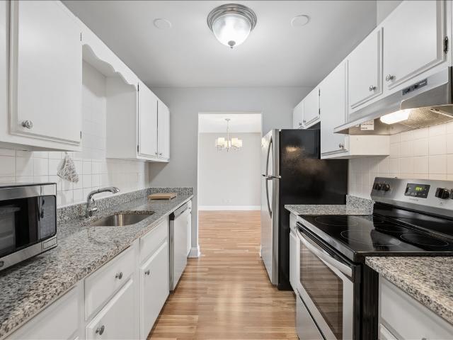 400 Ascot Drive # 3E