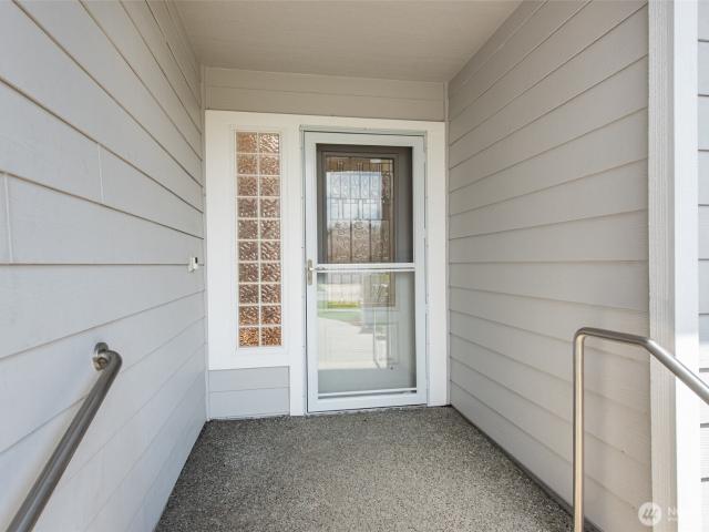 400 Blakely Blvd