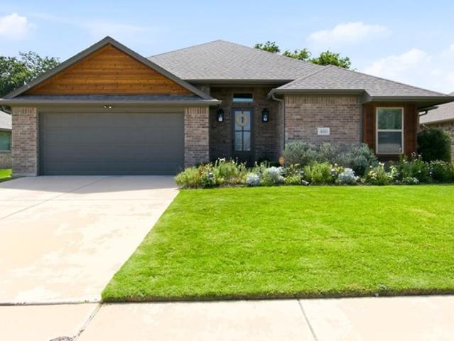 400 Brinkley Dr, Saginaw, TX 76179