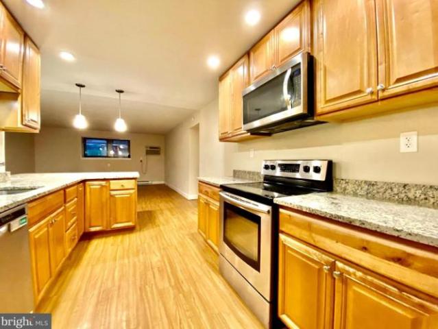 400 Glendale Rd, Havertown, PA