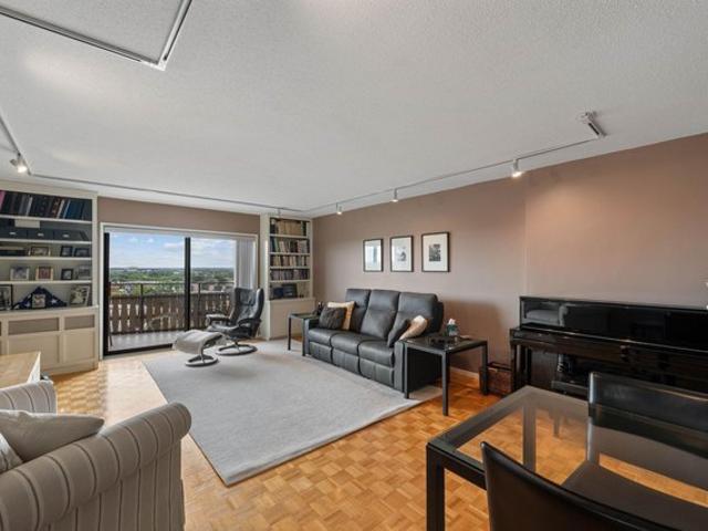 400 Groveland Ave Apt 1208, Minneapolis, MN 55403