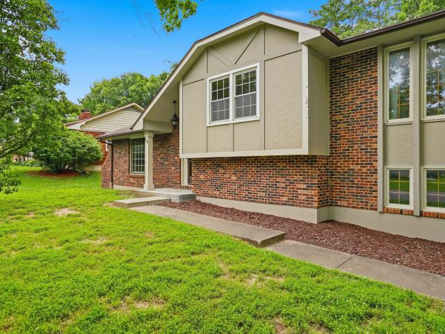 400 douglas blvd