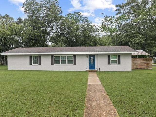 400 Dolphin Dr, Dothan, AL 36301