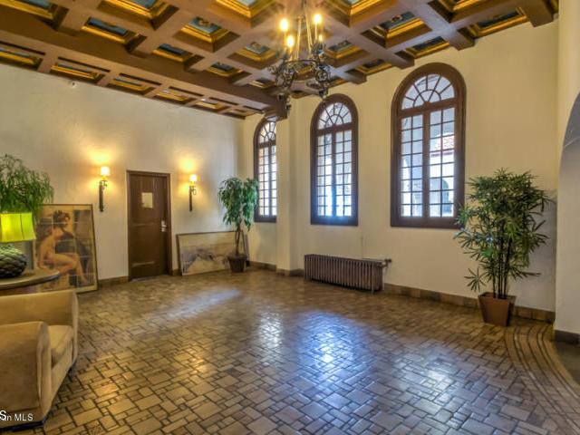 400 Deal Lake Drive Unit 8F