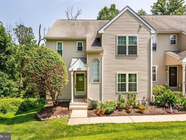 400 Derry Dr Unit 400, Aston, PA 19014