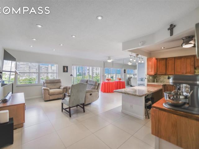 400 Diplomat Pkwy 704, Hallandale Beach, FL