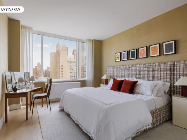 400 E 84TH Street 8C