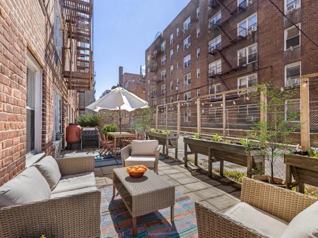 400 E 17TH Street 201