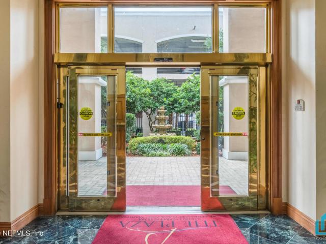 400 E Bay St, Unit PH2, Jacksonville, FL 32202 | MLS #2129 | Compass
