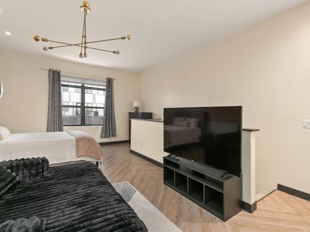 400 E Locust Street 102