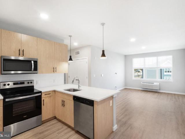 400 E Oak Avenue # 3302