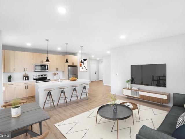 400 E Oak Avenue # 4201