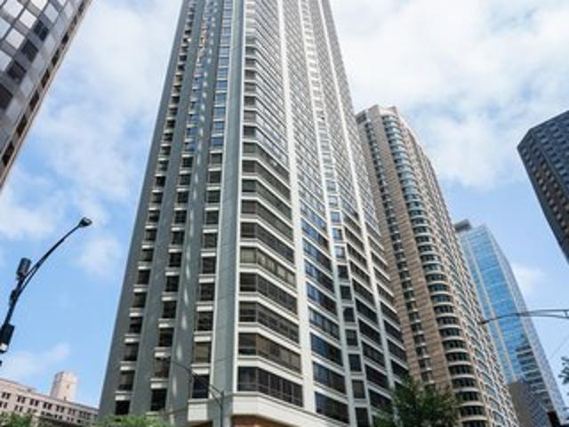 400 E Ohio St Apt 4202, Chicago, IL 60611