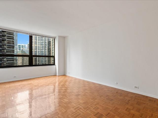 400 E OHIO Street # 3004