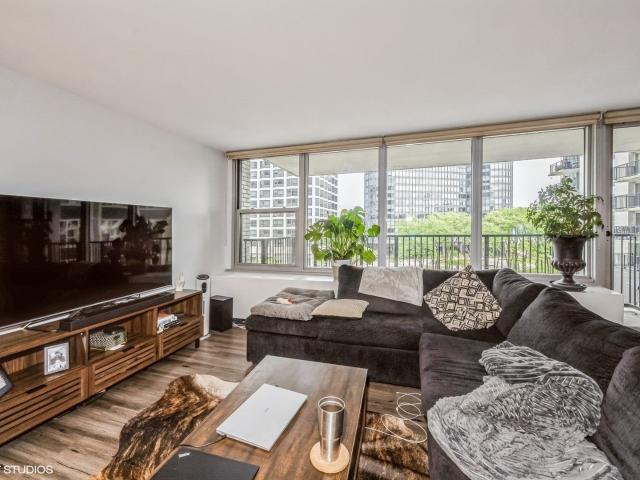 400 E Randolph Apt 925, Chicago, US, IL