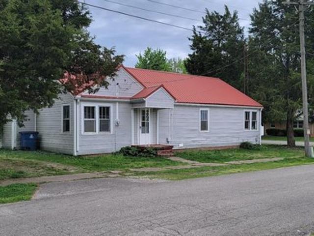 400 E Race St, Odon, IN 47562