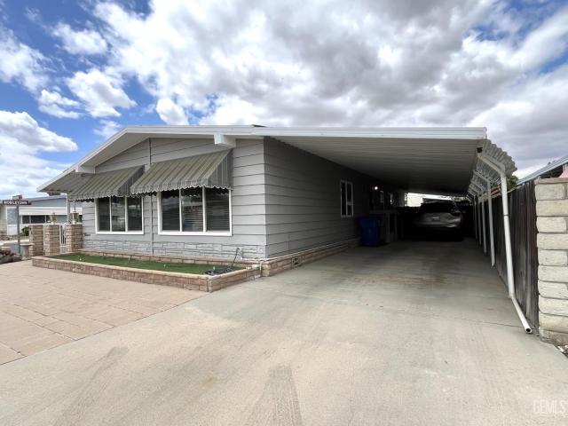 400 E Roberts Lane # 104