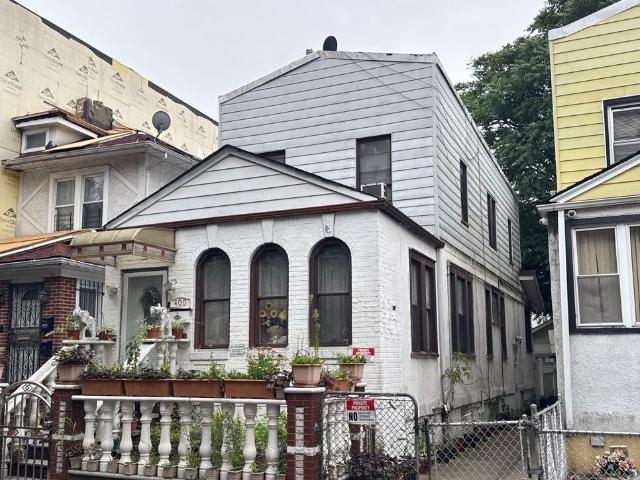 400 East 49th Street