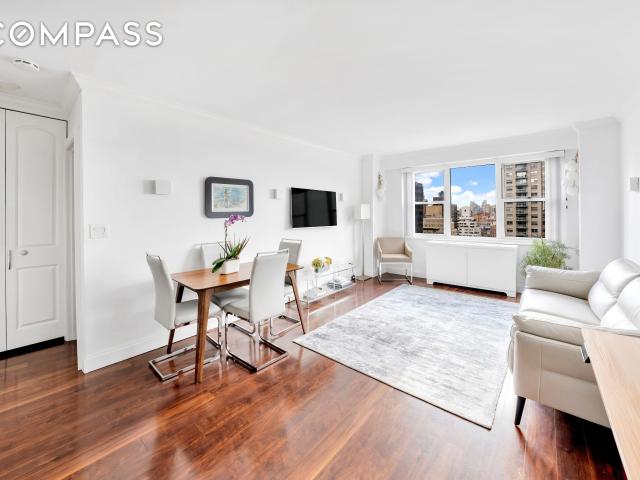 400 East 54th Street, New York, NY