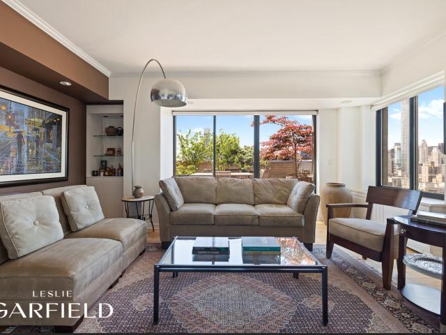 400 East 70th Street, New York, NY