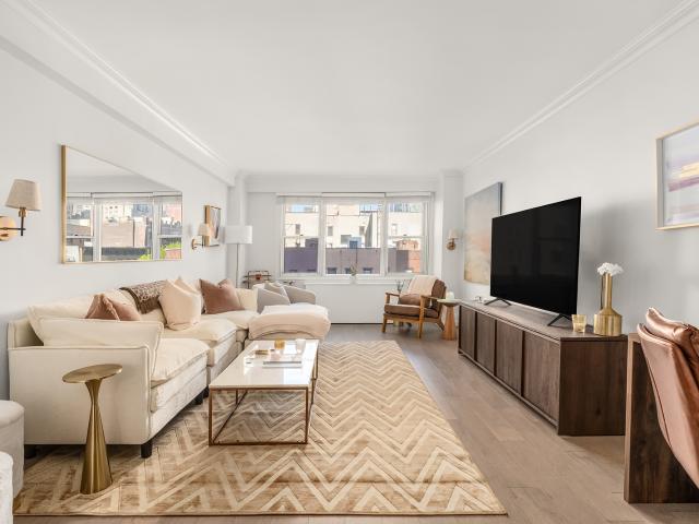 400 East 77th Street, New York, NY