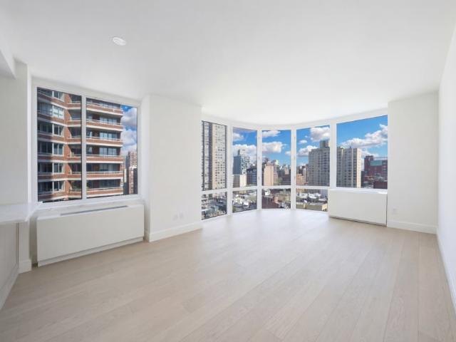 400 East 84th Street, New York, NY