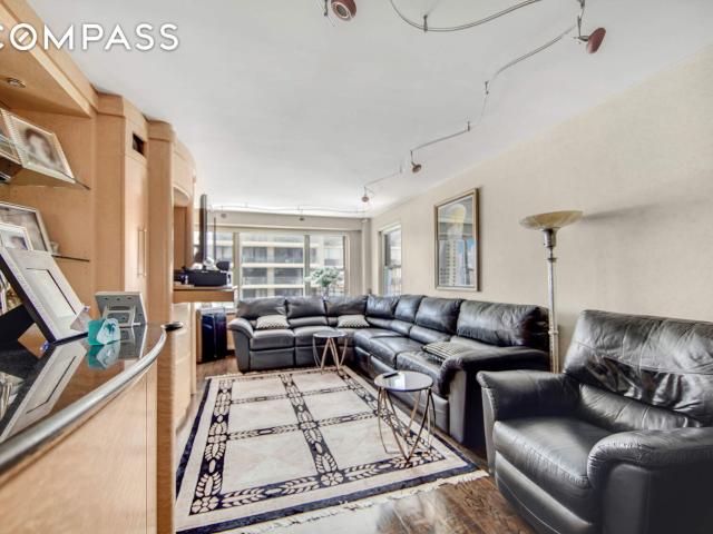 400 East 85th Street, New York, NY