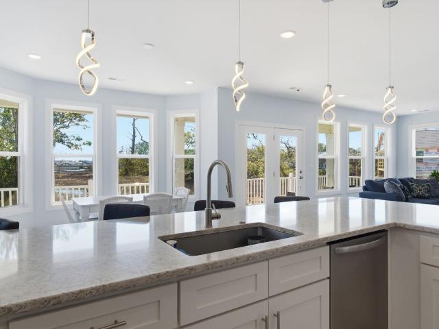 400 Elizabeth Dr