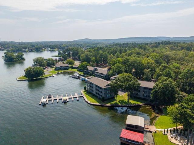 400 Farr Shores Dr, Hot Springs National Park, AR 71913